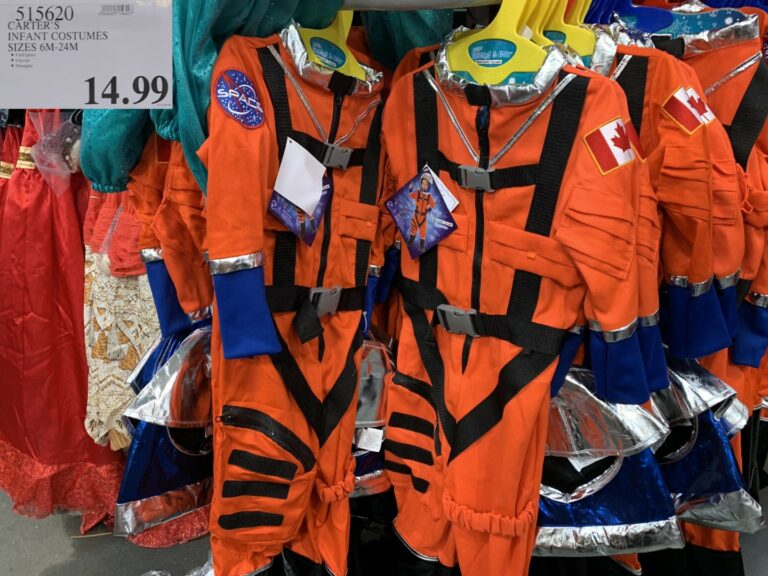 A Costco Halloween 2018: Costumes, Candies, Entire Snack & Nut Aisle ...