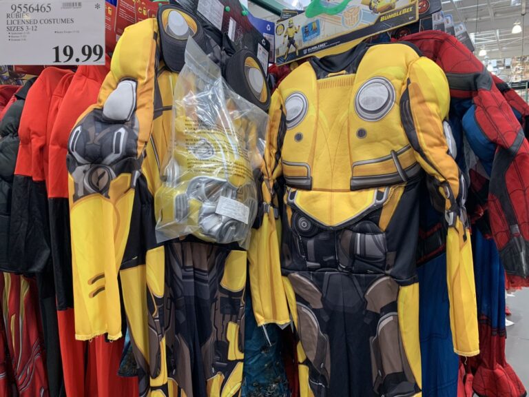 A Costco Halloween 2018: Costumes, Candies, Entire Snack & Nut Aisle ...